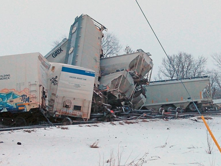 Union Pacific train derails near Knapp Sunday afternoon – The Tribune ...
