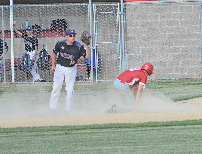 Colfax finishes regular season on high note with win over Durand, then ...